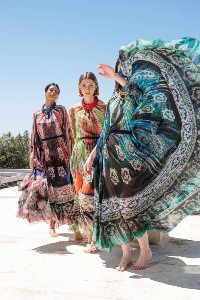 Elegant kaftan in silk georgette– Blanche Capri Couture